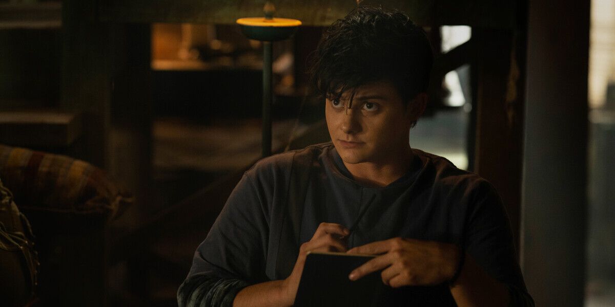 Gotham Knights: Tyler DiChiara Packs a Punch and Laugh as Cullen Row