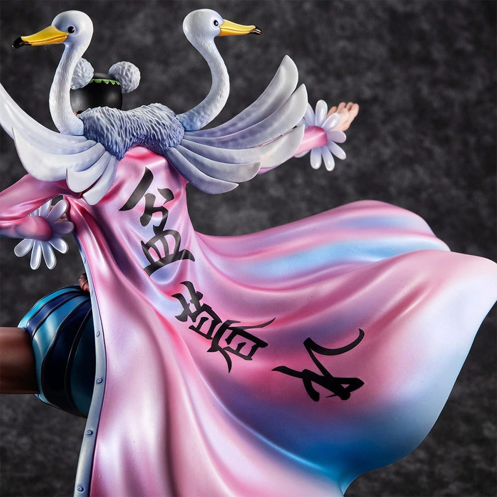 One Piece Bon Clay Figure Accurately Captures the Pirate's Flamboyant ... One Piece Bon Clay Figure Accurately Captures the Pirate's Flamboyant ...