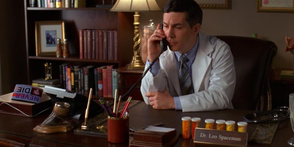 10 Quirkiest TV Doctors, Ranked