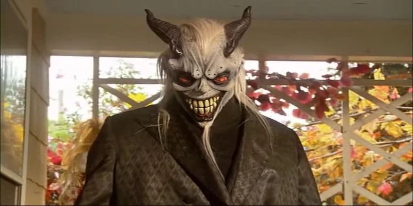 10 Creepiest Horror Movie Masks