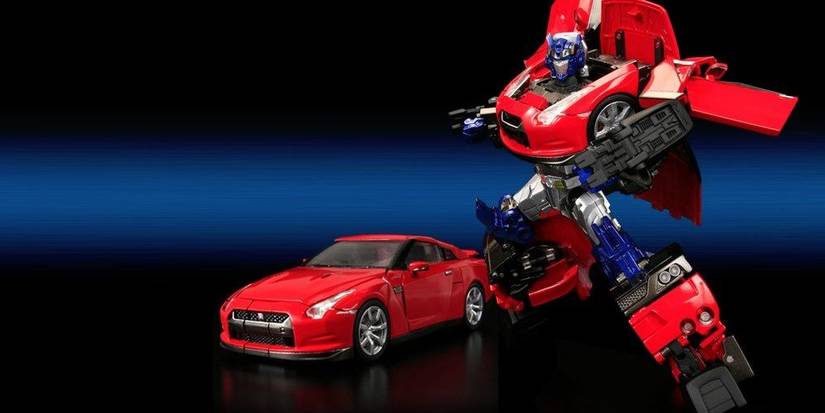 10 Best Alt-Modes Transformers' Optimus Prime Has