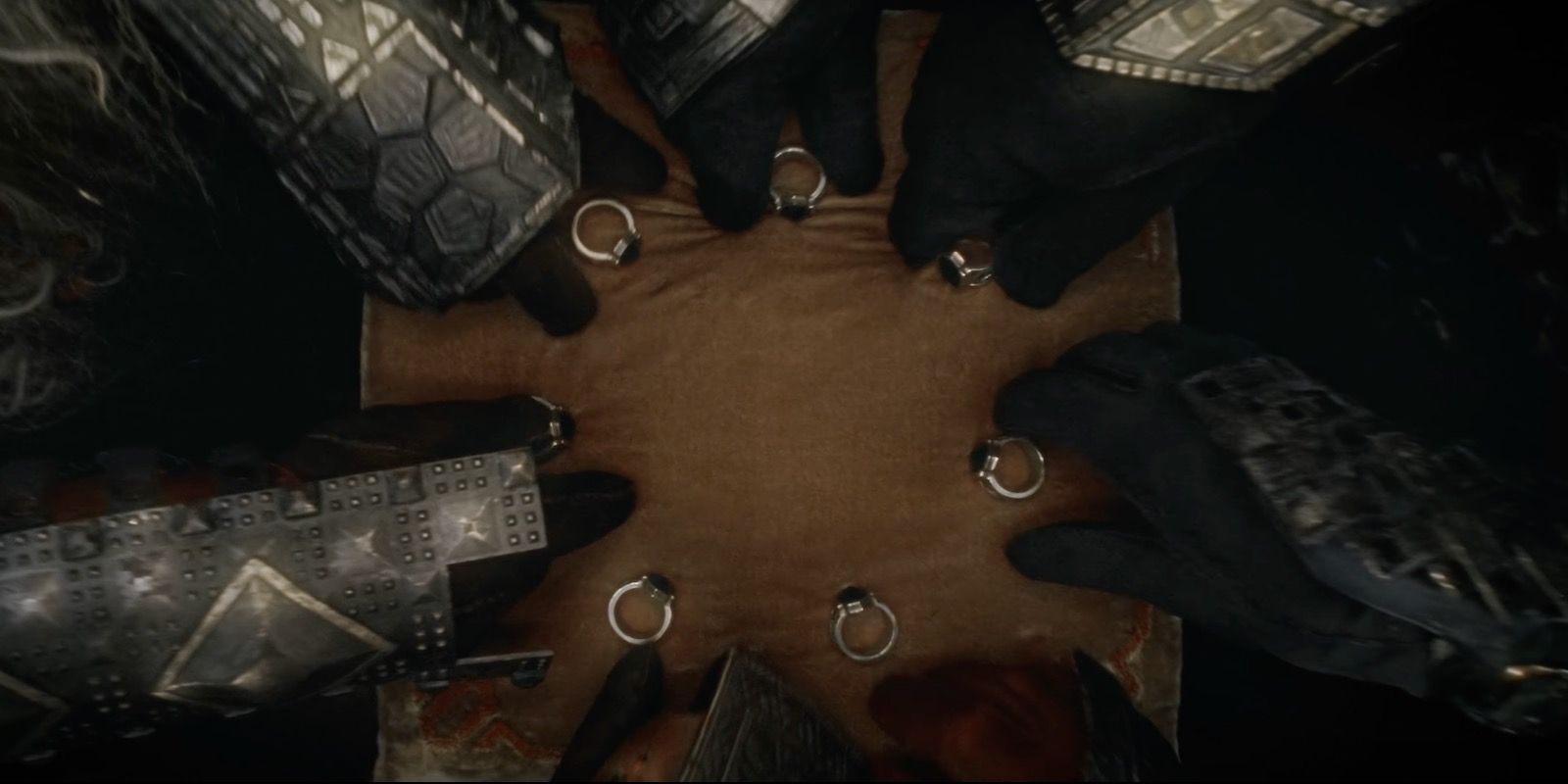 LOTR's Best Uses of Magic in the Franchise