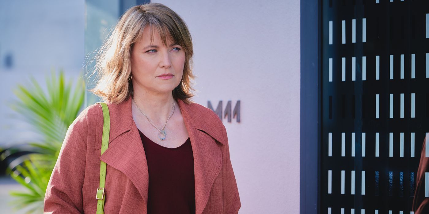 Lucy Lawless Tells How My Life Is Murder Compares to Xena