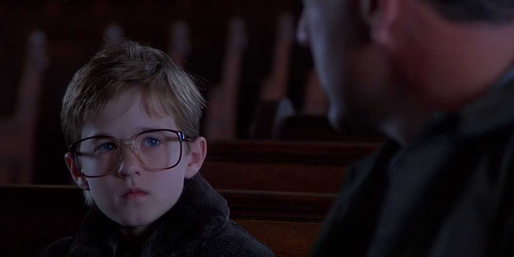 Every Plot Easter Egg In M. Night Shyamalan's The Sixth Sense