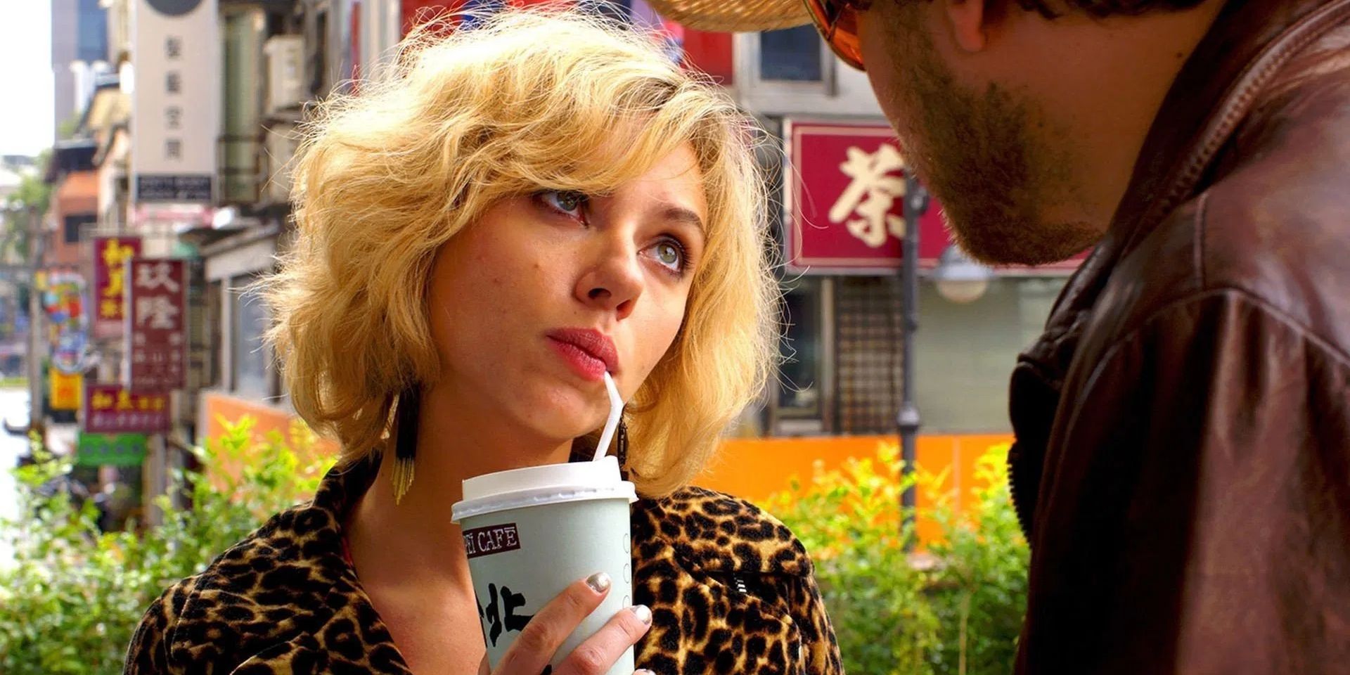 Scarlett Johansson's Sci-fi Film From The Fifth Element Director ...