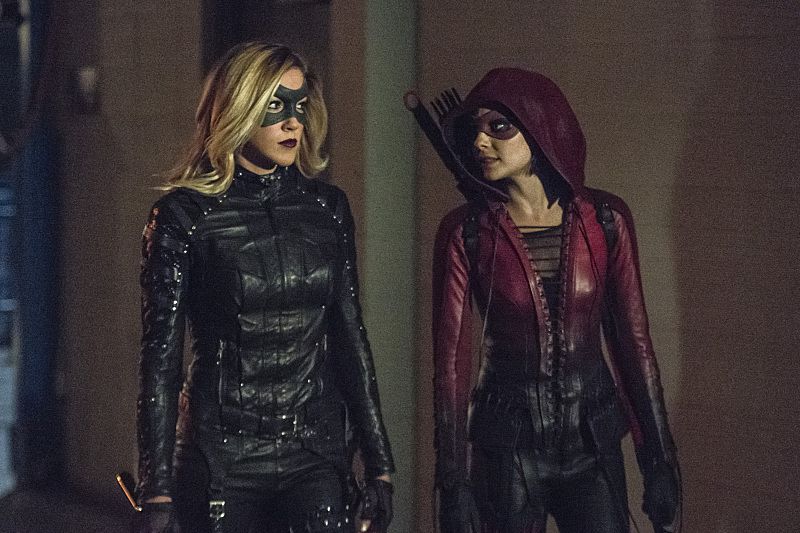 LOOK: The Atom, Sara Lance & More are Back in Action in New "Arrow" Photos
