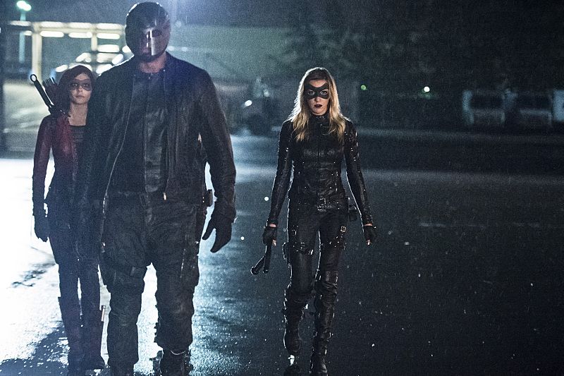 LOOK: The Atom, Sara Lance & More are Back in Action in New "Arrow" Photos