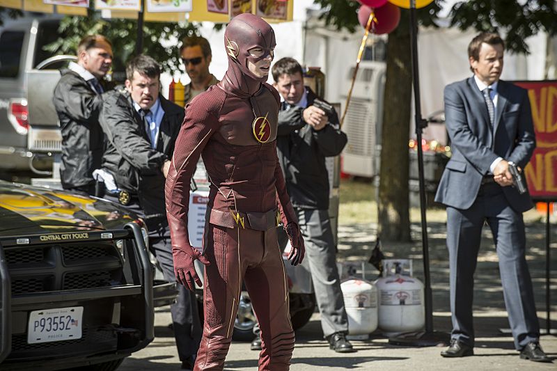 28 Photos from "The Flash" Season 2 Premiere Released