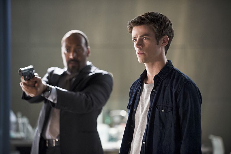 28 Photos from "The Flash" Season 2 Premiere Released