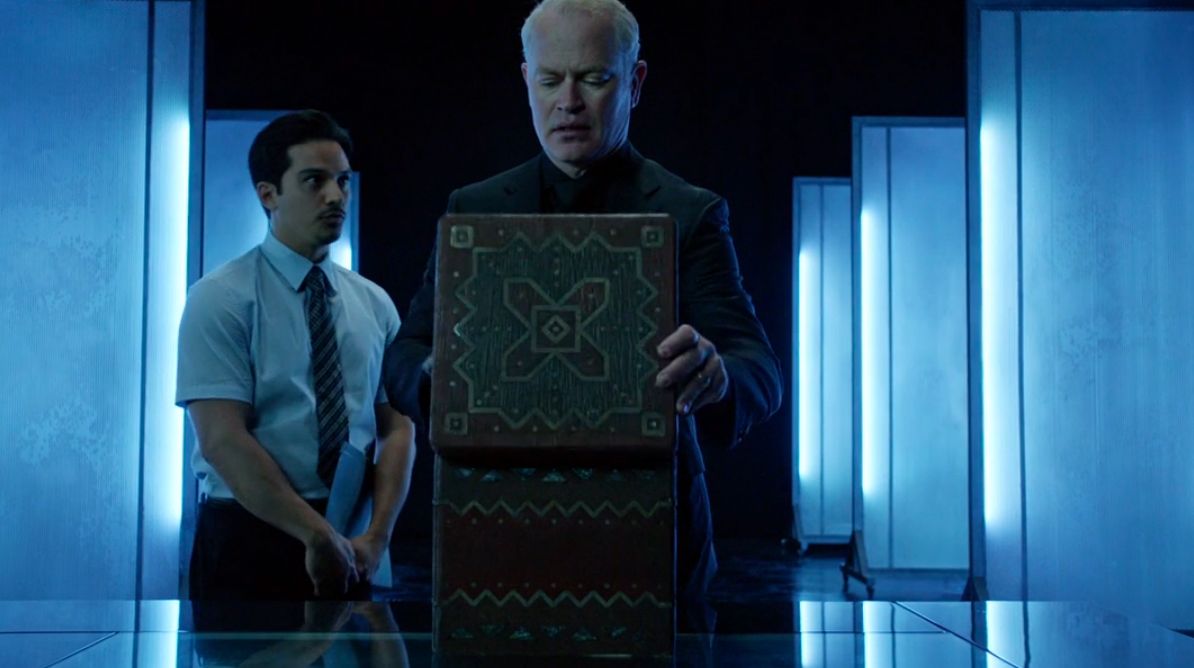 What Was that Box Damien Darhk Opened on "Arrow"?