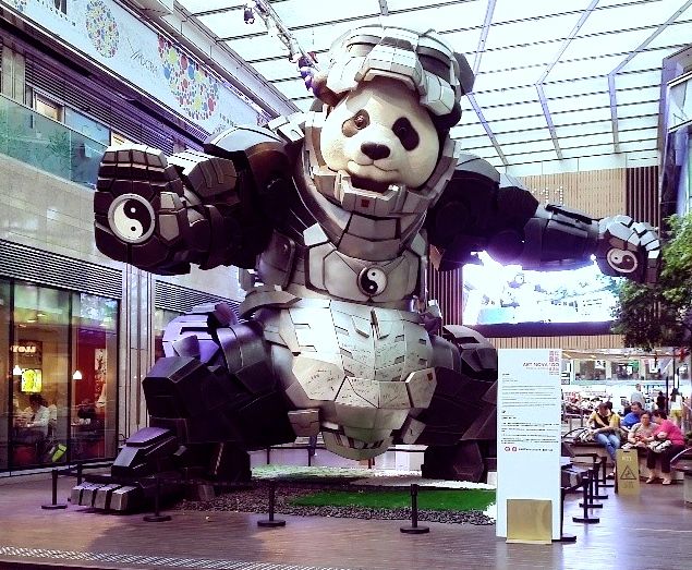 China's 20-foot Iron Panda puts the Hulkbuster to shame