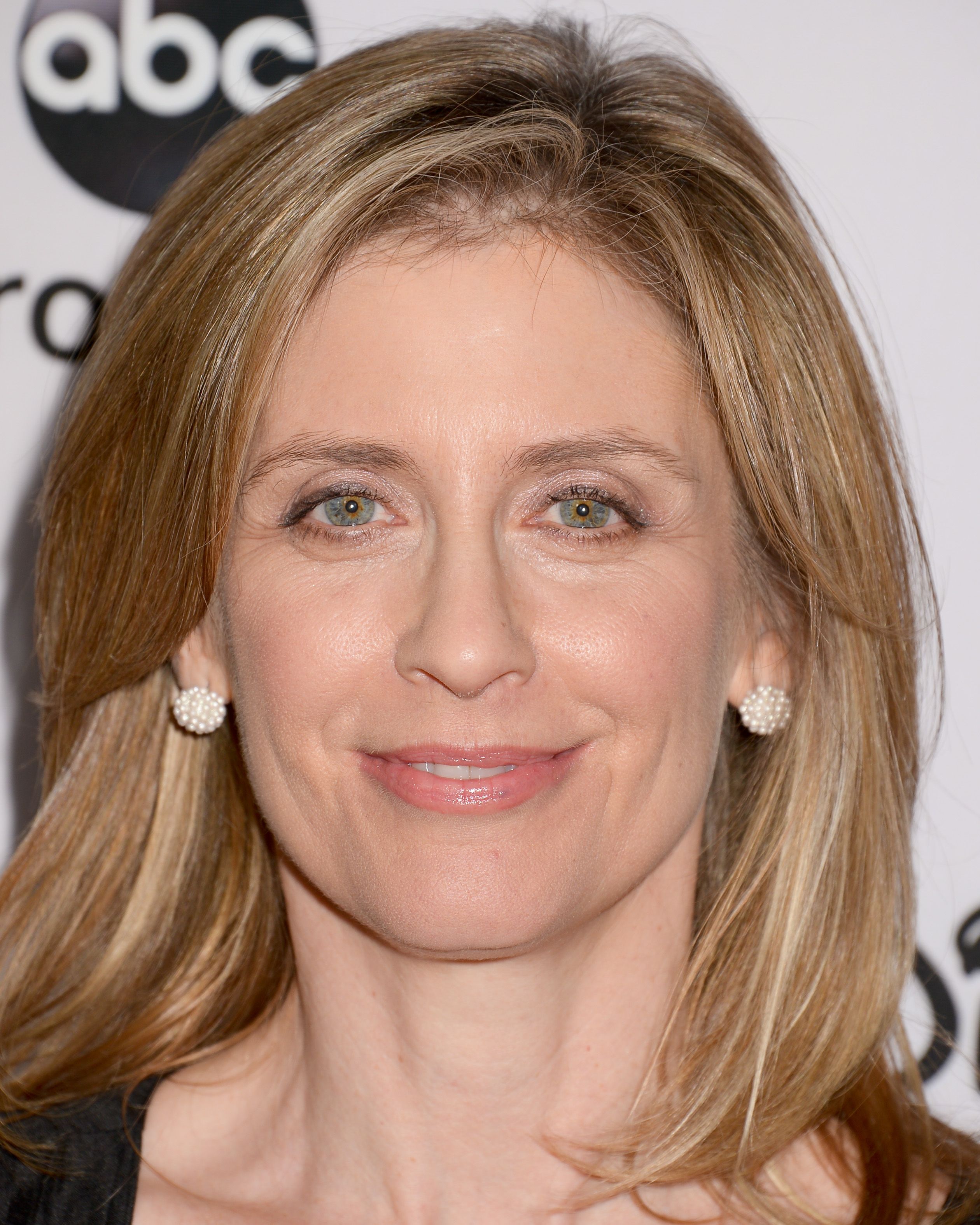 Helen Slater's 40-Year-Old Supergirl Movie Set to Land at New Streaming ...